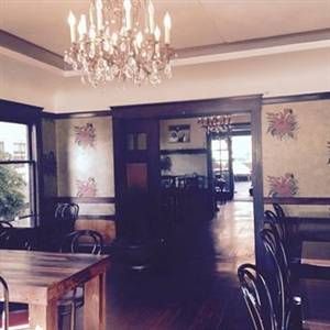 Grand Tavern - Mis à jour en 2024, Restaurant Américain à Oakland, CA