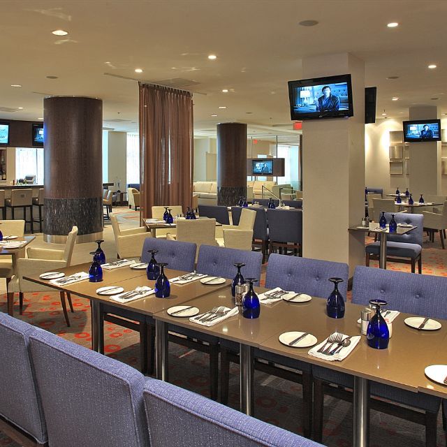 Restaurant Savor - Doubletree by Hilton Silver Spring - Silver Spring ...