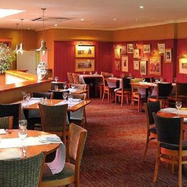 Rossett Hall Hotel - Oscars Brasserie - Updated 2026, British ...