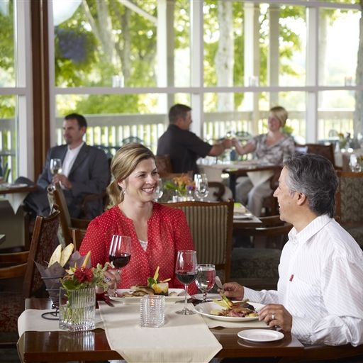 Restaurante Eclipse Restaurant - Deerhurst Resort - Huntsville, ON ...