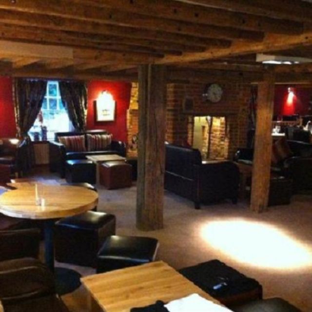 The White Hart - Worplesdon - Updated 2025, Gastro Pub in Guildford, Surrey