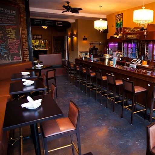 Raw Bar & Grill - Updated 2025, Continental Restaurant in Chicago, IL