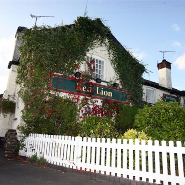 The Red Lion - Chester - Actualizado en 2025, restaurante internacional ...