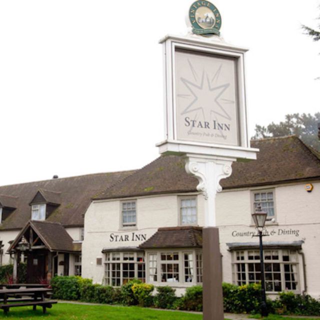 The Star Inn - Mis à jour en 2024, Restaurant International à Newbury ...