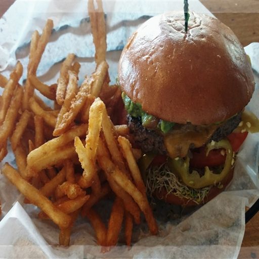 Tower 13 - Mis à jour en 2024, Restaurant Américain à Cardiff, CA