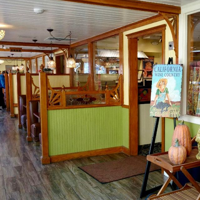 Apple Farm Restaurant - Updated 2026, American Restaurant in San Luis ...