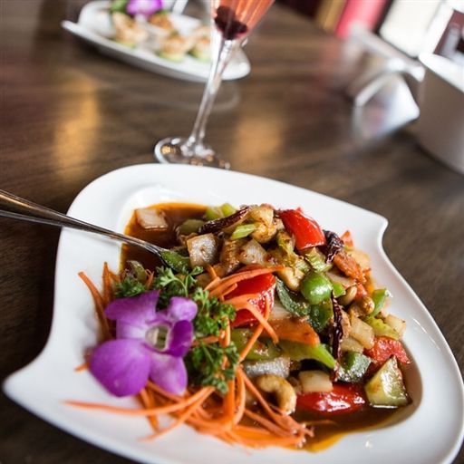 Ban Chok Dee Thai Cuisine - Updated 2026, Thai Restaurant in Maple ...