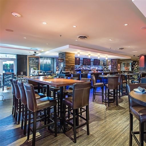 Charcoal and Woodz - Holiday Inn Cloverdale Surrey Restaurant - Surrey ...