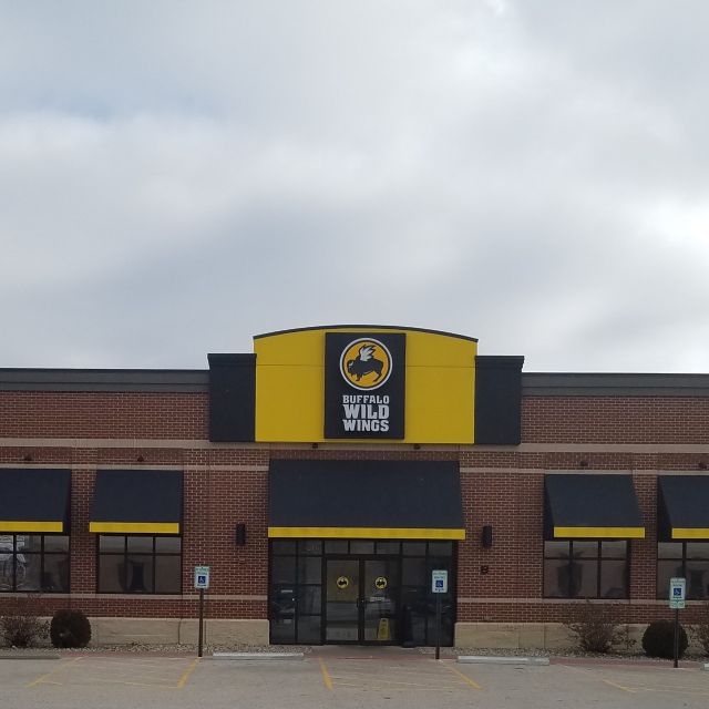 Buffalo Wild Wings - Springfield - Wabash Street - Updated 2025, Sports ...