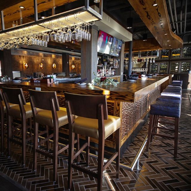 Table 32 Restaurant - Sioux City, IA | OpenTable