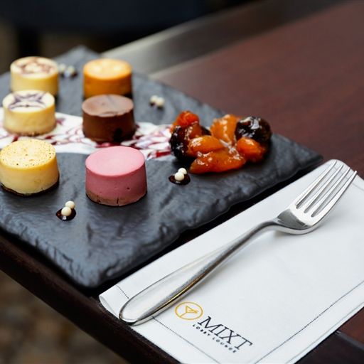 MIXT Lobby Lounge @ Sheraton Vancouver Guildford Hotel Restaurant ...