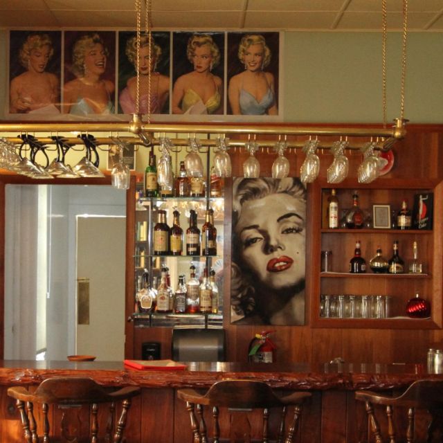 Preston County Inn - Updated 2025, Global Restaurant in Kingwood, WV