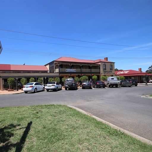 Hogans Hotel Bistro Restaurant - Wallan, AU-VIC | OpenTable