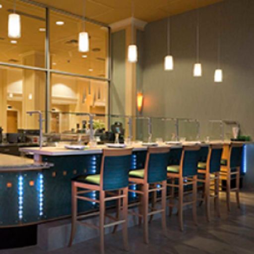 The Round Bar - Double Tree Hilton Detroit Restaurant - Detroit, MI ...