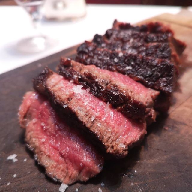 Restaurant LA QUEUE DE CHEVAL STEAKHOUSE, BAR AND LOUNGE - Montreal, QC ...