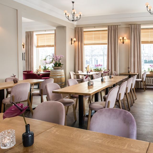 Enoteka Warszawska Restaurant - Warsaw | OpenTable
