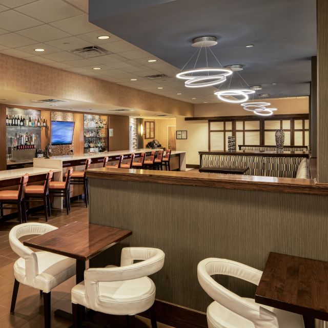 Mosa's Café & Grille - Updated 2025, American Restaurant in Charleston, WV
