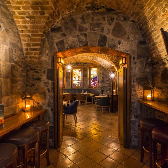 The Cellar Bar at The Merrion Hotel - Mis à jour en 2024, Restaurant ...