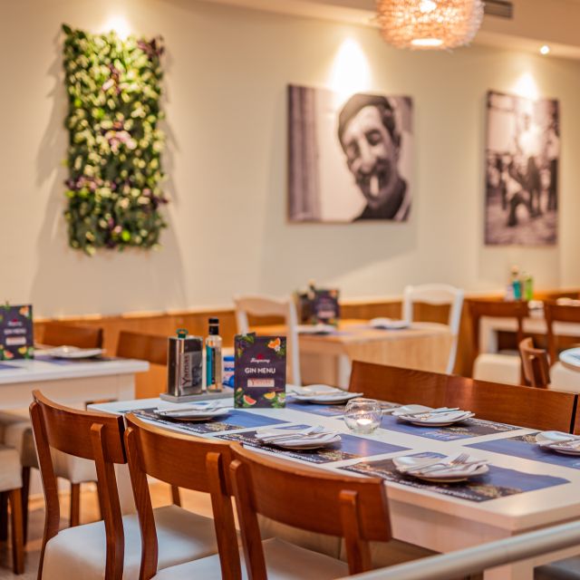 Yamas mezé restaurant & weinbar - Mis à jour en 2024, Restaurant Grec à ...