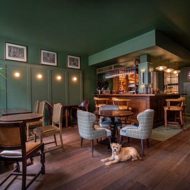 The Hunter's Moon - Updated 2025, Gastro Pub in London