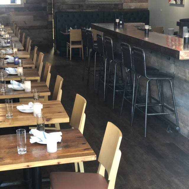 Amerikas Restaurant - Oak Park, IL | OpenTable