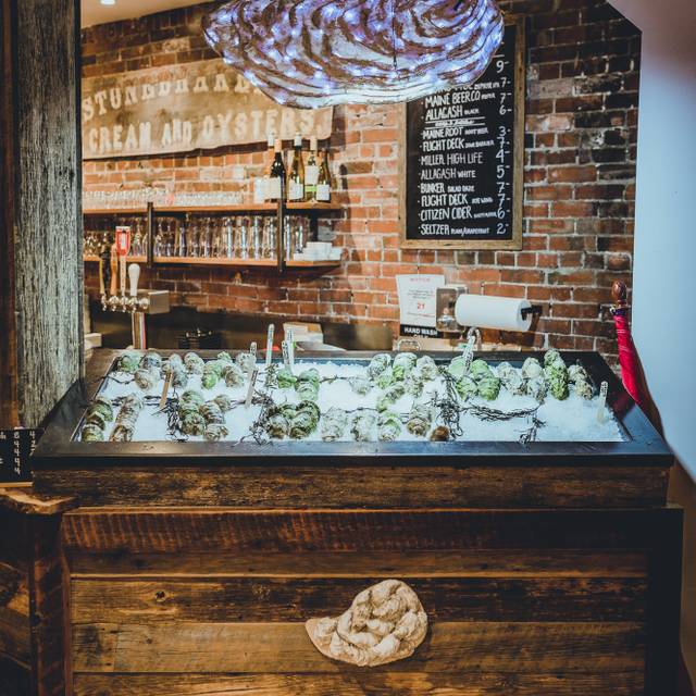 Restaurante Maine Oyster Company - Portland, , ME | OpenTable