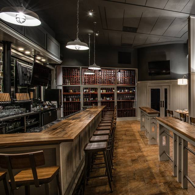 Brook's Kitchen & Tap Restaurant - Oakbrook Terrace, IL | OpenTable
