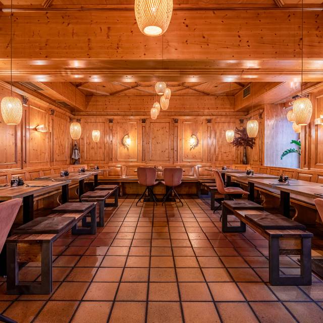 Restaurante KAMI - München, , BY | OpenTable