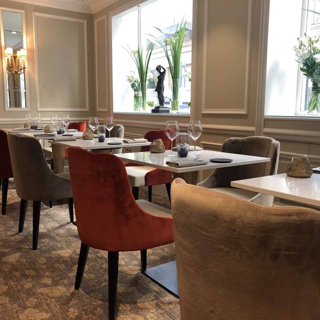 Le Celadon - Mis à jour en 2024, Restaurant International à Paris, Île ...