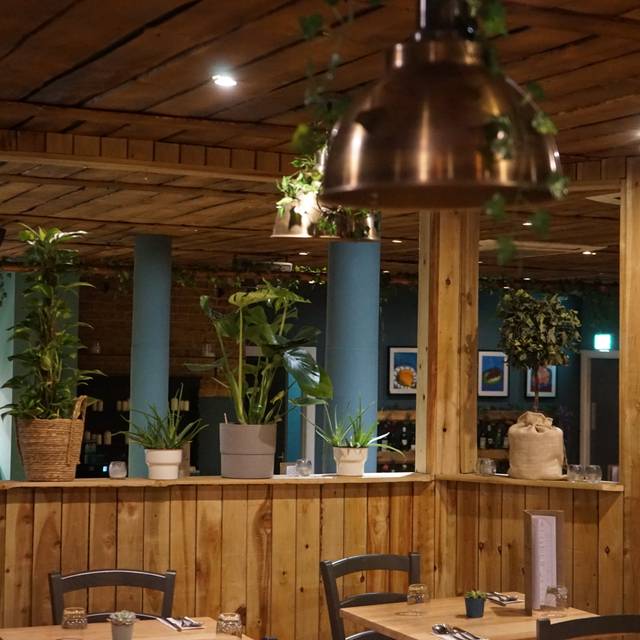Restaurante The Allotment Vegan Eatery - Manchester, , Greater ...