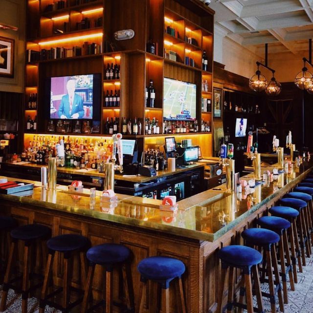 Queen Anne - Updated 2025, Pub in Toronto, ON