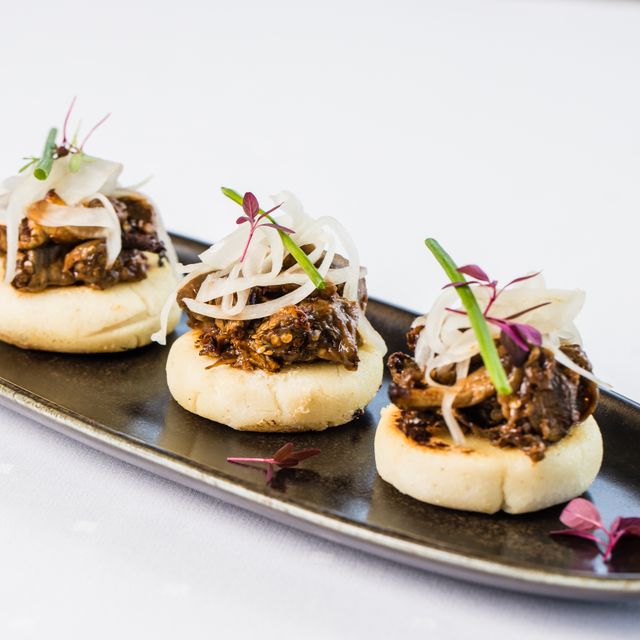 Elements Restaurant at Bucuti & Tara Beach Resort - Adults Only - Eagle ...