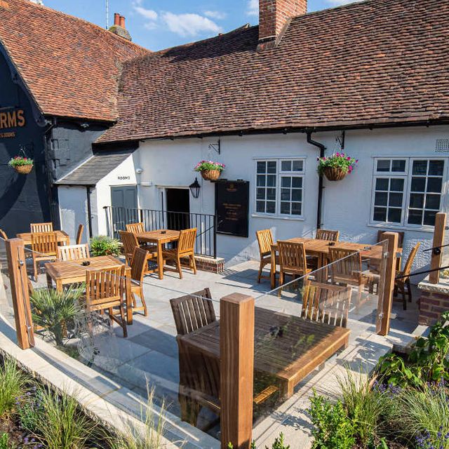 Kings Arms Restaurant - Stansted, ENG | OpenTable