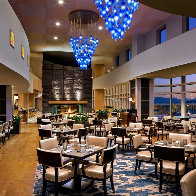 Globe @ YVR - Fairmont Vancouver Airport Restaurant - Richmond, BC ...