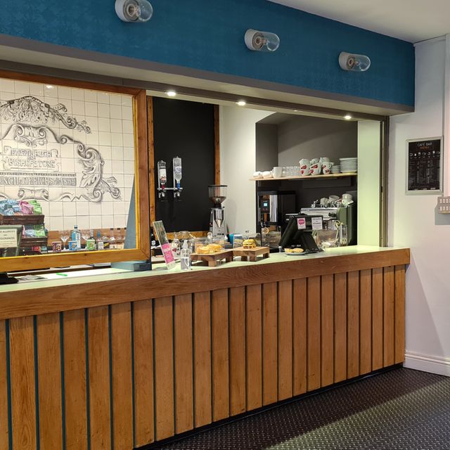 The Point Café Bar - Updated 2026, English Restaurant in Eastleigh ...