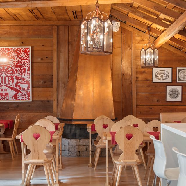 André's - South Country Club Plaza - Updated 2025, Swiss Restaurant in ...