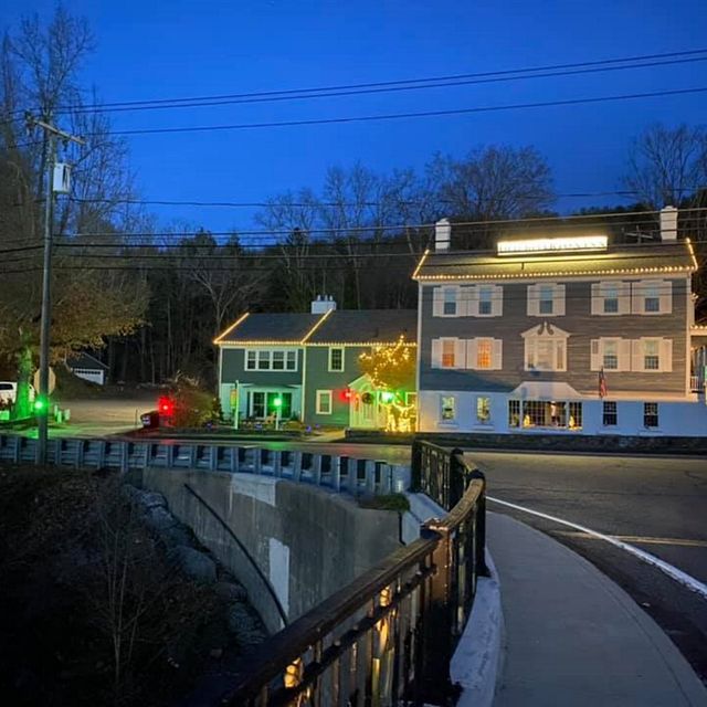 Royal Coachman Tavern - Updated 2025, American Restaurant in Riverton, CT