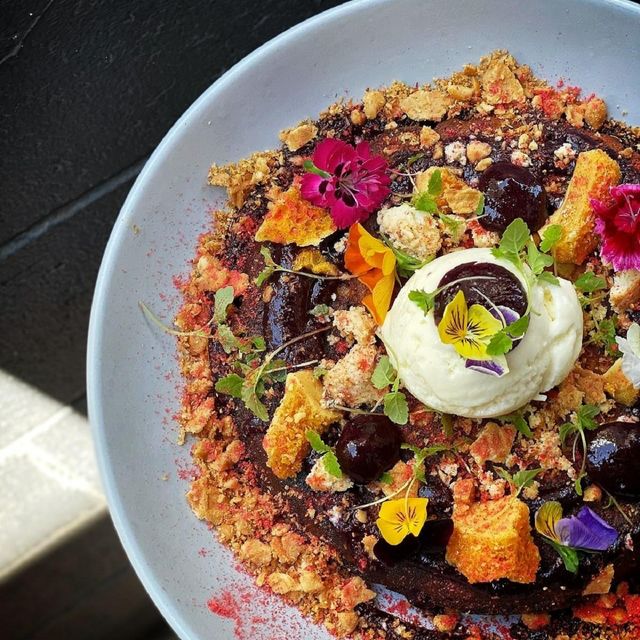 Restaurante Deedot Coffee House - Holland Park West, AU-QLD | OpenTable