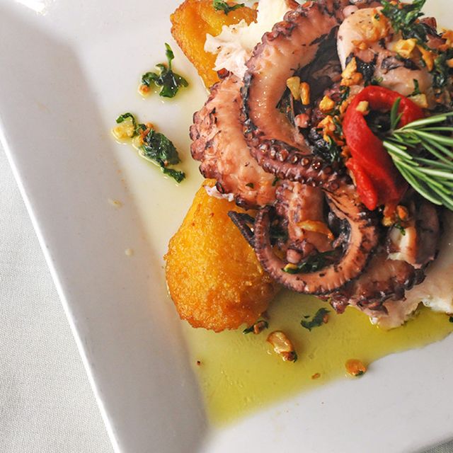 10 Rocks Tapas Bar Llc Restaurant - Pawtucket, RI | OpenTable