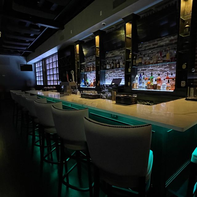 Avenue Social Kitchen & Cocktails Restaurant - Bellmore, NY | OpenTable