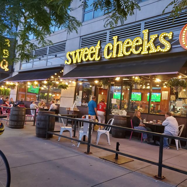 Sweet Cheeks Q - Updated 2025, Barbecue Restaurant in Boston, MA