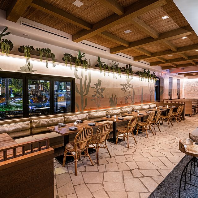 Mi casa restaurant store