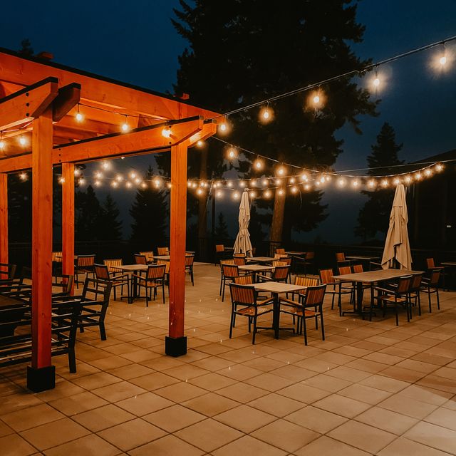 Restaurante Jack Sam's Restaurant at the Quaaout Lodge - Chase, , BC ...