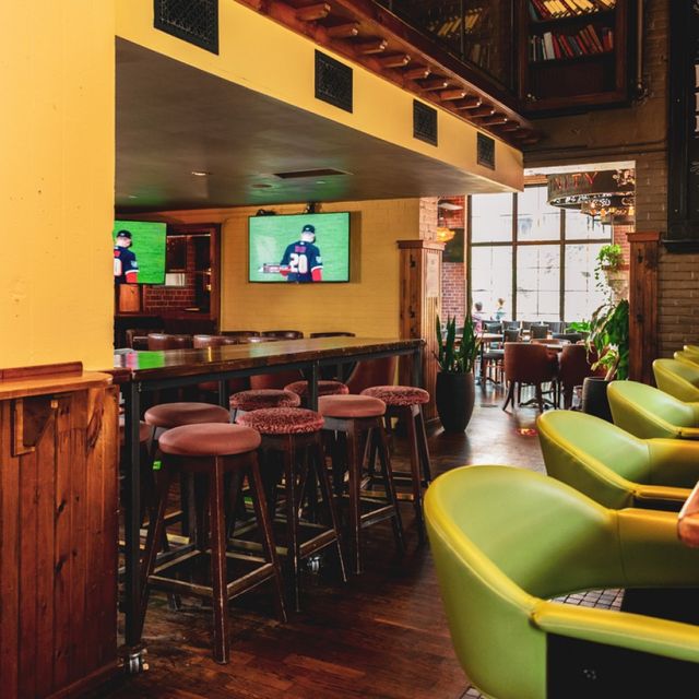 Restaurante Brazen Head Irish Pub - Toronto, , ON | OpenTable