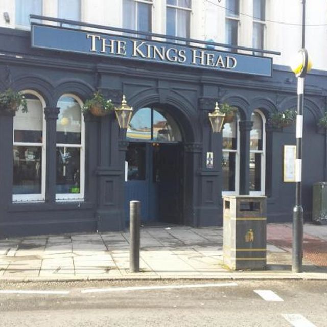 The Kings Head Bridgend - Updated 2025, British Restaurant in Bridgend ...
