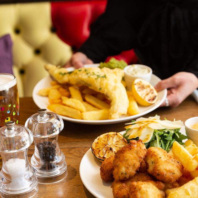 The Blue Ball - Updated 2025, British Restaurant in Tadworth, Surrey