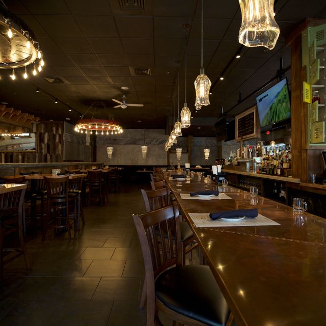 Burntwood Tavern - Gulf Coast Town Center Restaurant - Fort Myers, FL ...