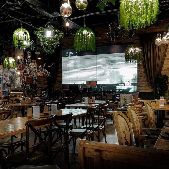 Hutaoli Music Restaurant & Bar - Toronto - Updated 2025, Chinese ...