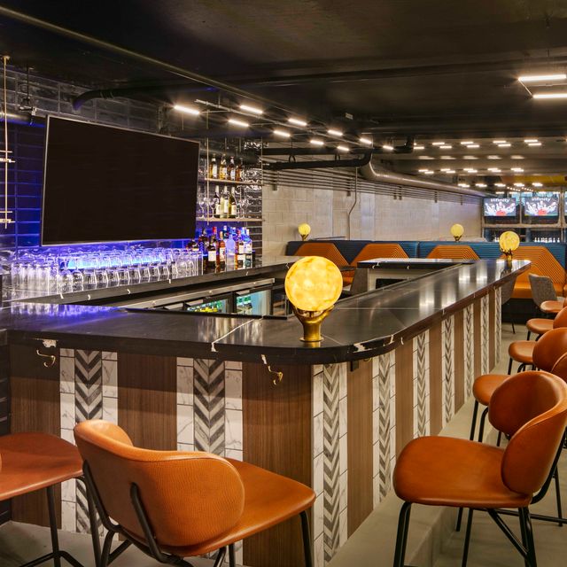 Liberty Lanes at Philadelphia Marriott Downtown Restaurant ...