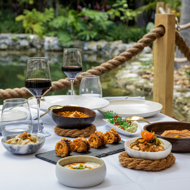 ZOI Restaurant & Lounge - Miami, FL | OpenTable